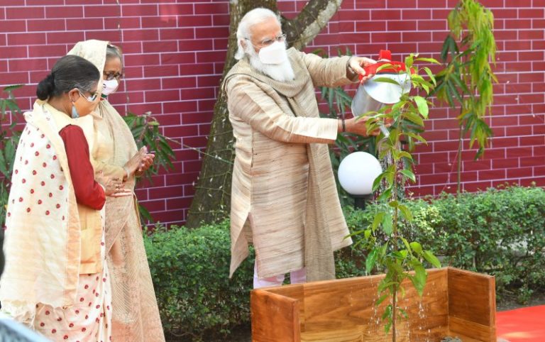 PM Narendra Modi Plants Sapling in Bangladesh
